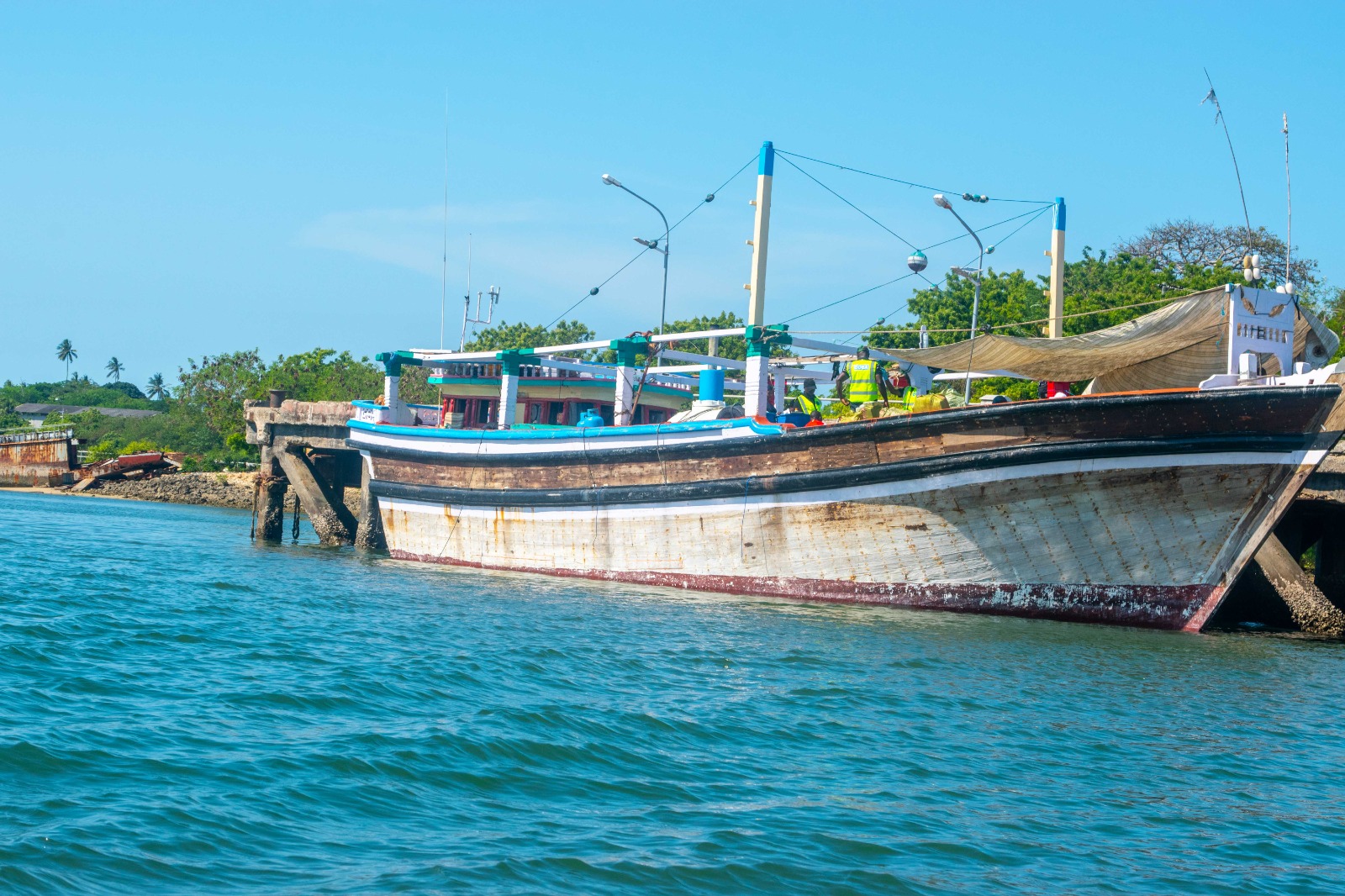 DCEA intercepts, seizes big drug dhow - Daily News