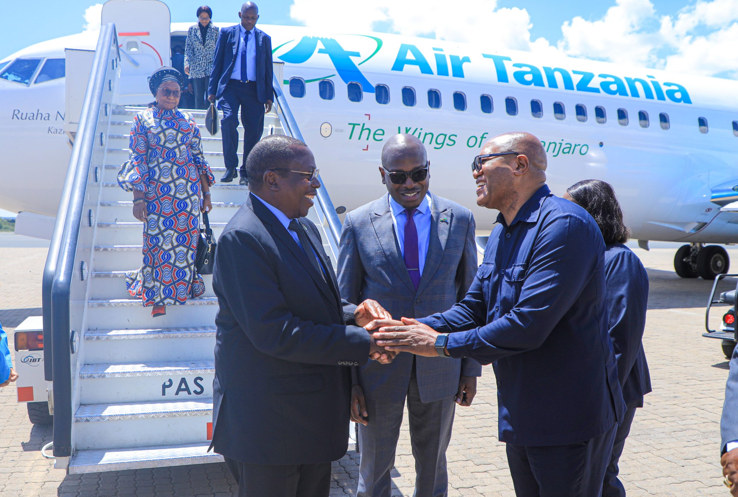 Mpango, Nchimbi lead TZ delegation to Nujoma’s burial - Daily News