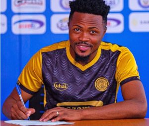 Manula officially returns to Azam - Daily News