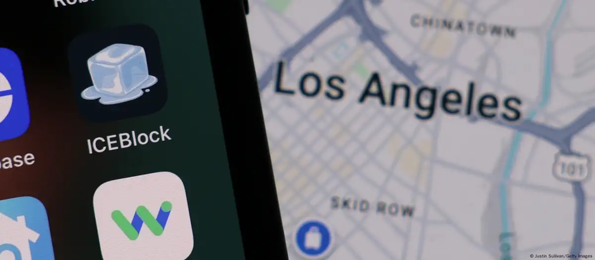 Apple pulls ICE tracking apps after Trump admin request - Daily News
