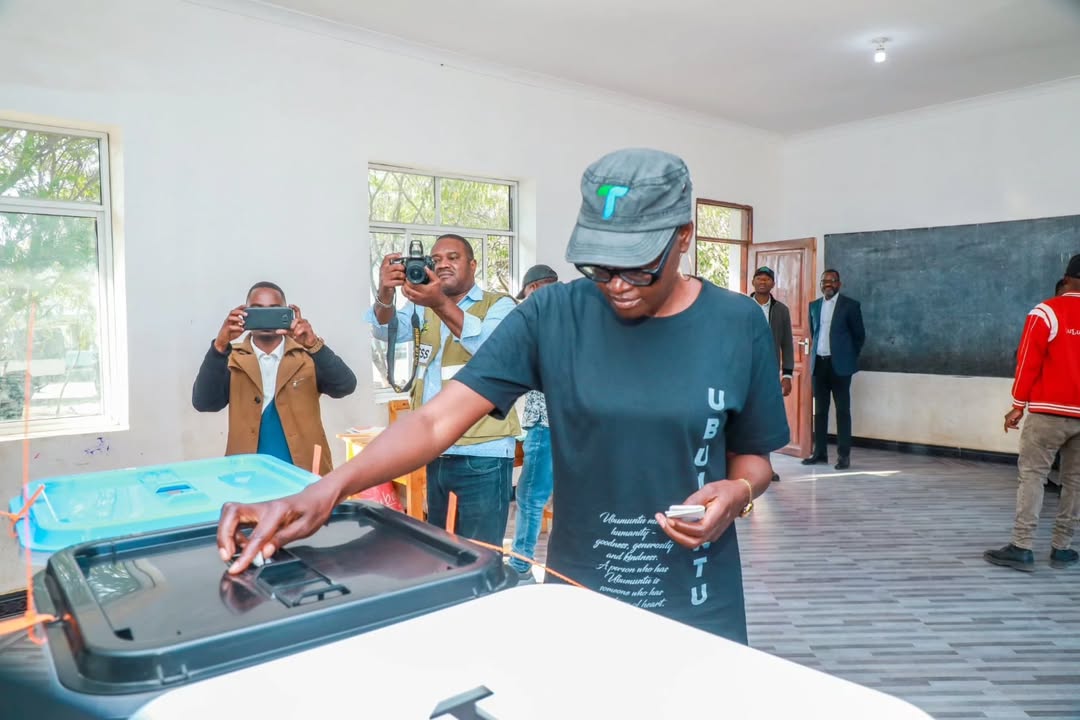 Dr Tulia joins Uyole residents in the voting exercise - Daily News