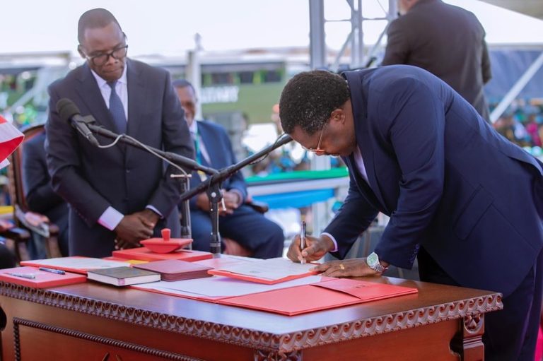 Dr Nchimbi officially sworn in as Tanzania’s Vice President - Daily News