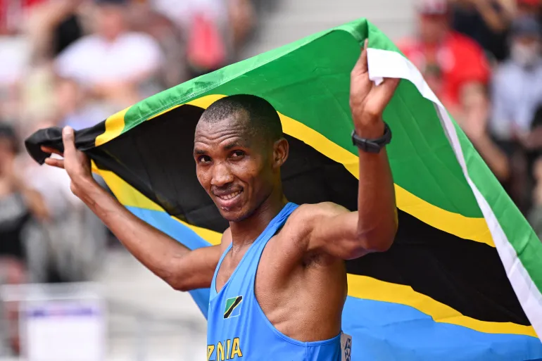 Simbu, Shauri target Boston Marathon glory next month - Daily News