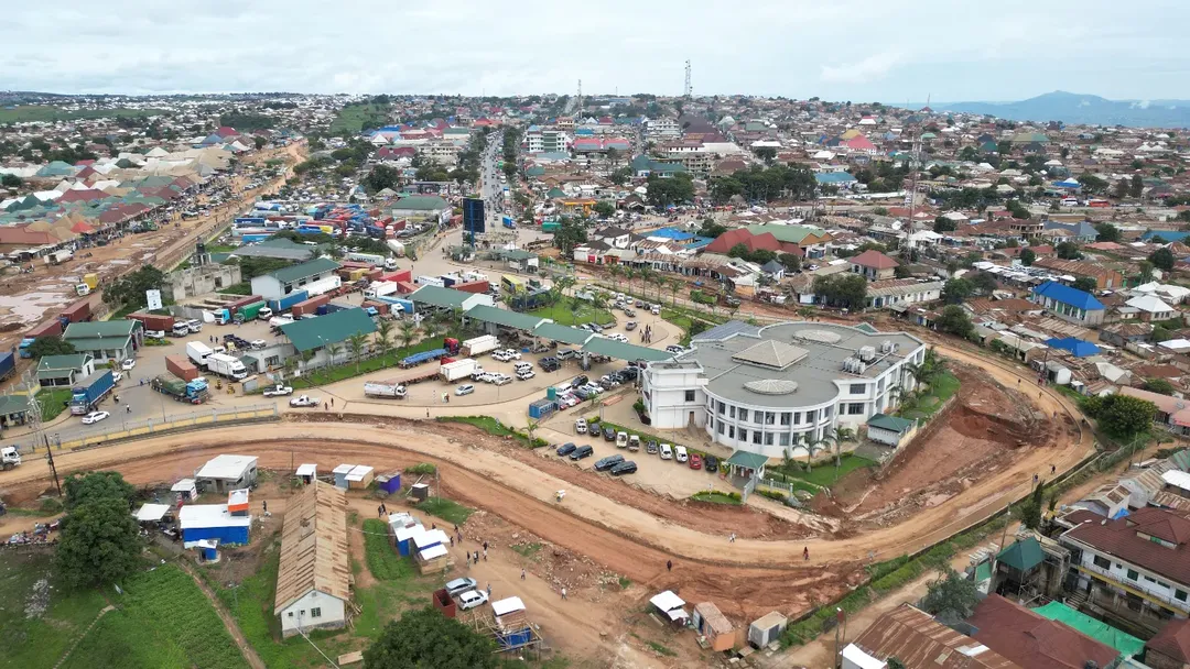 Tanzania banks on road expansion at Tunduma border Post to ease traffic ...
